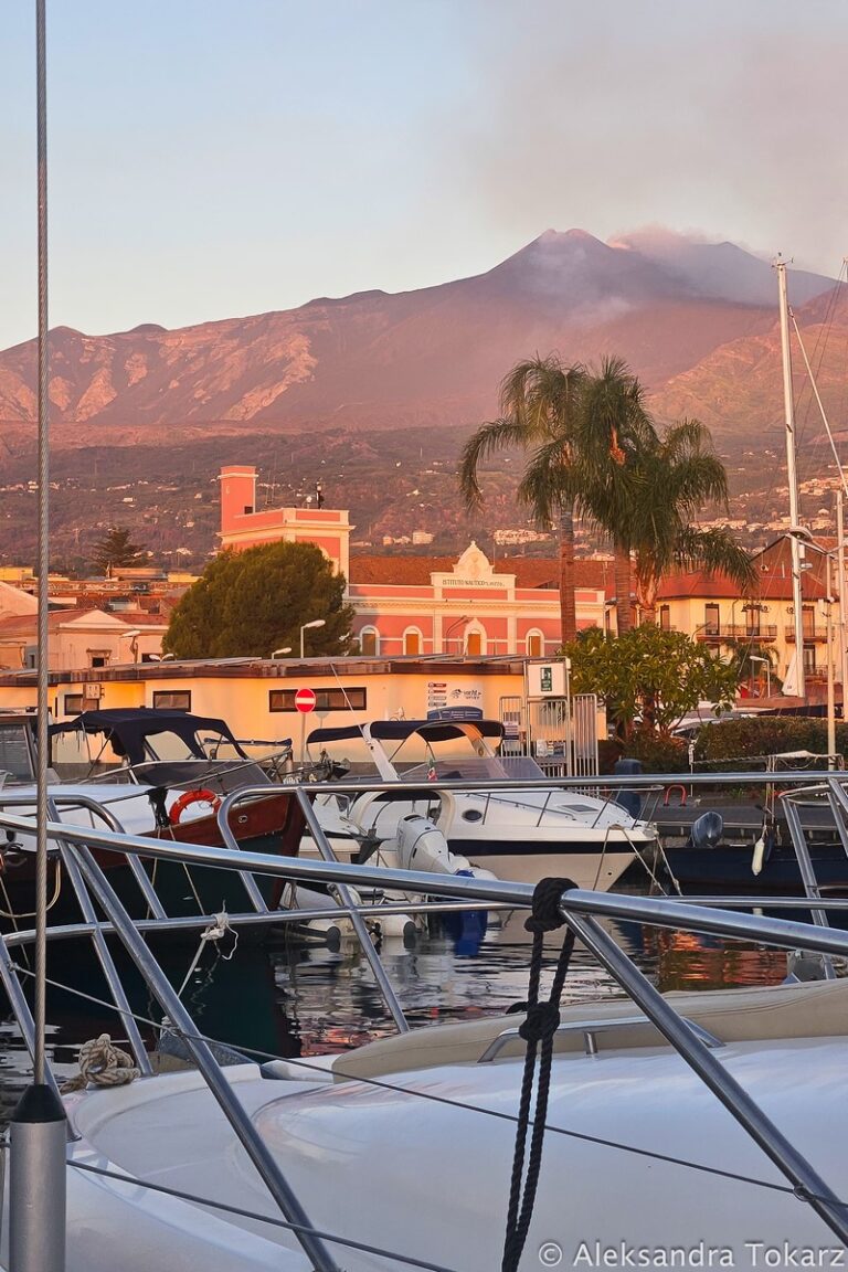 Navigating the Strait of Messina: A Complete Guide for Sailors ...